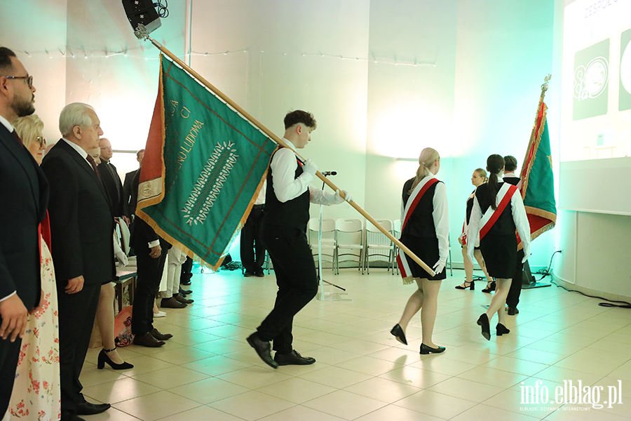 Zdjęcia: Zespół Szkół Gospodarczych ma już 80 lat , Fot. 4 - info.elblag.pl